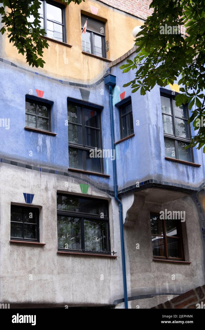Colourful Facade of the Hundertwasser House in Vienna, Austria Stock ...