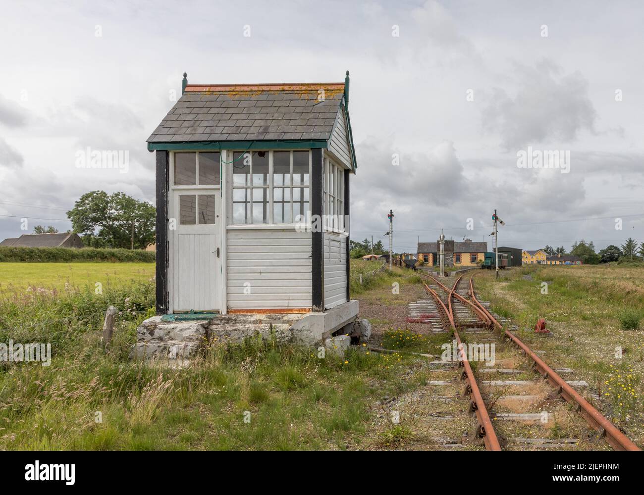 Moyasta Junction, Clare, Ireland. 27th June, 2022. A signal cabin and ...