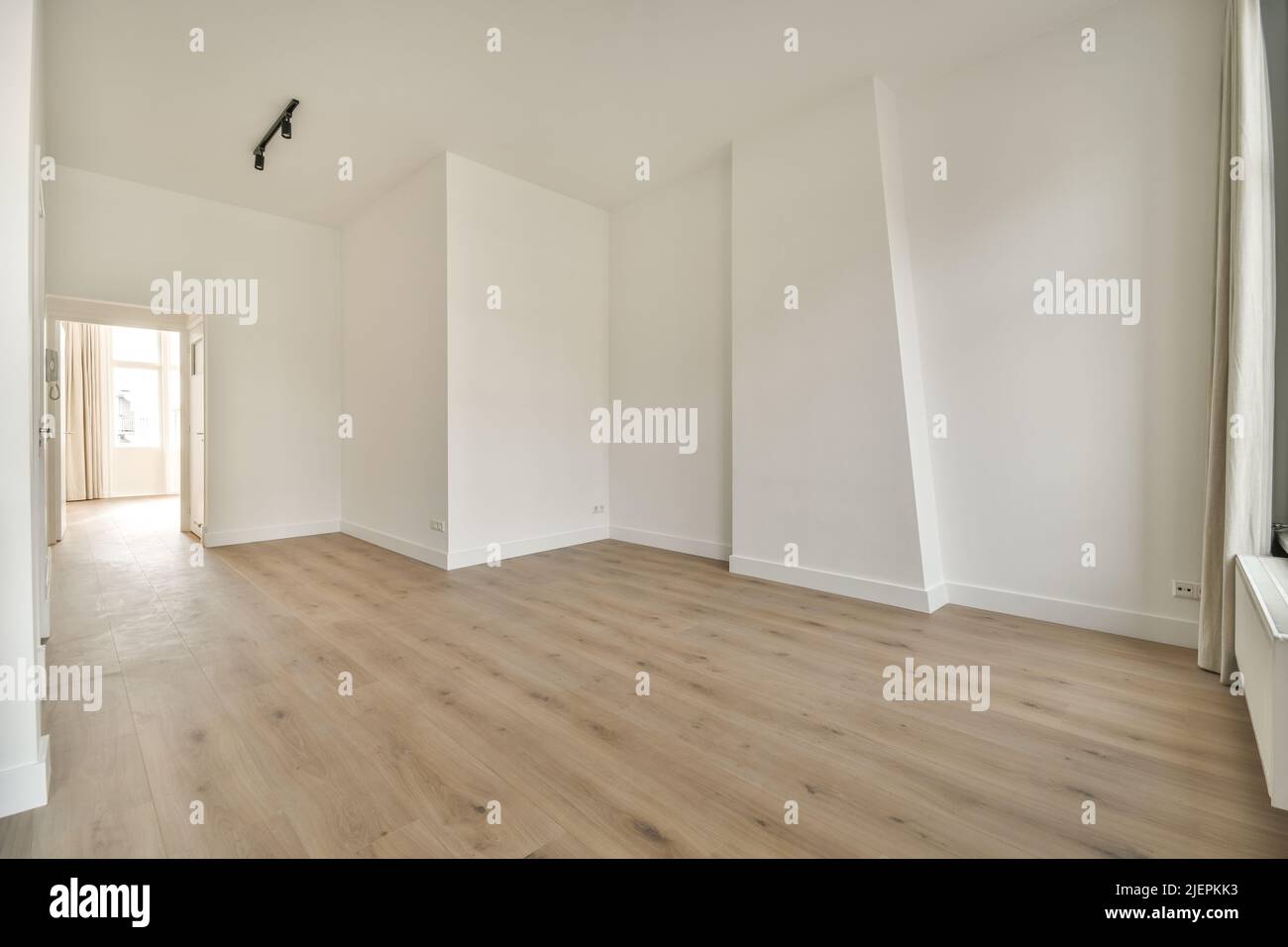 Empty room with white walls. Empty room with window and radiator Stock ...