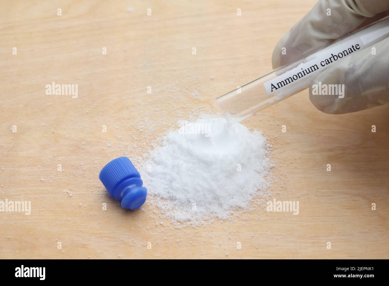Ammonium carbonate in test tube hi-res stock photography and images - Alamy