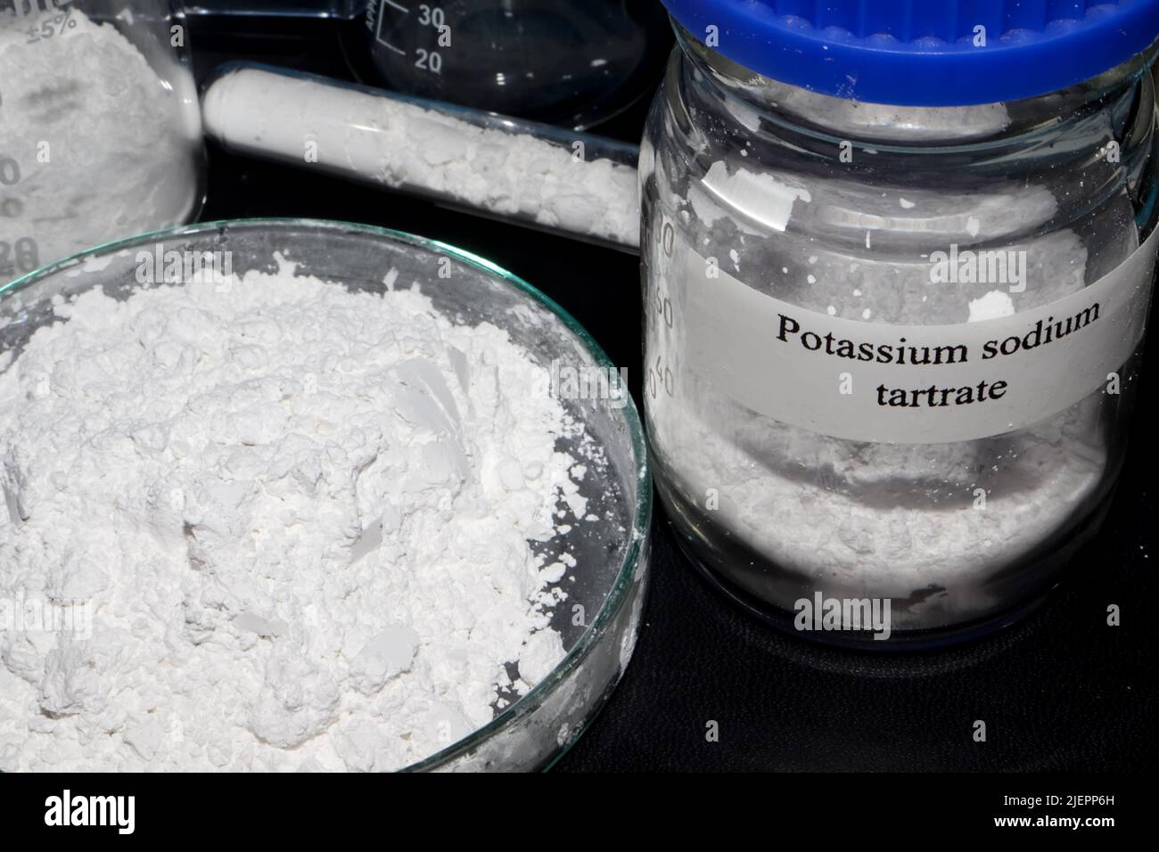 Potassium sodium tartrate hi-res stock photography and images - Alamy