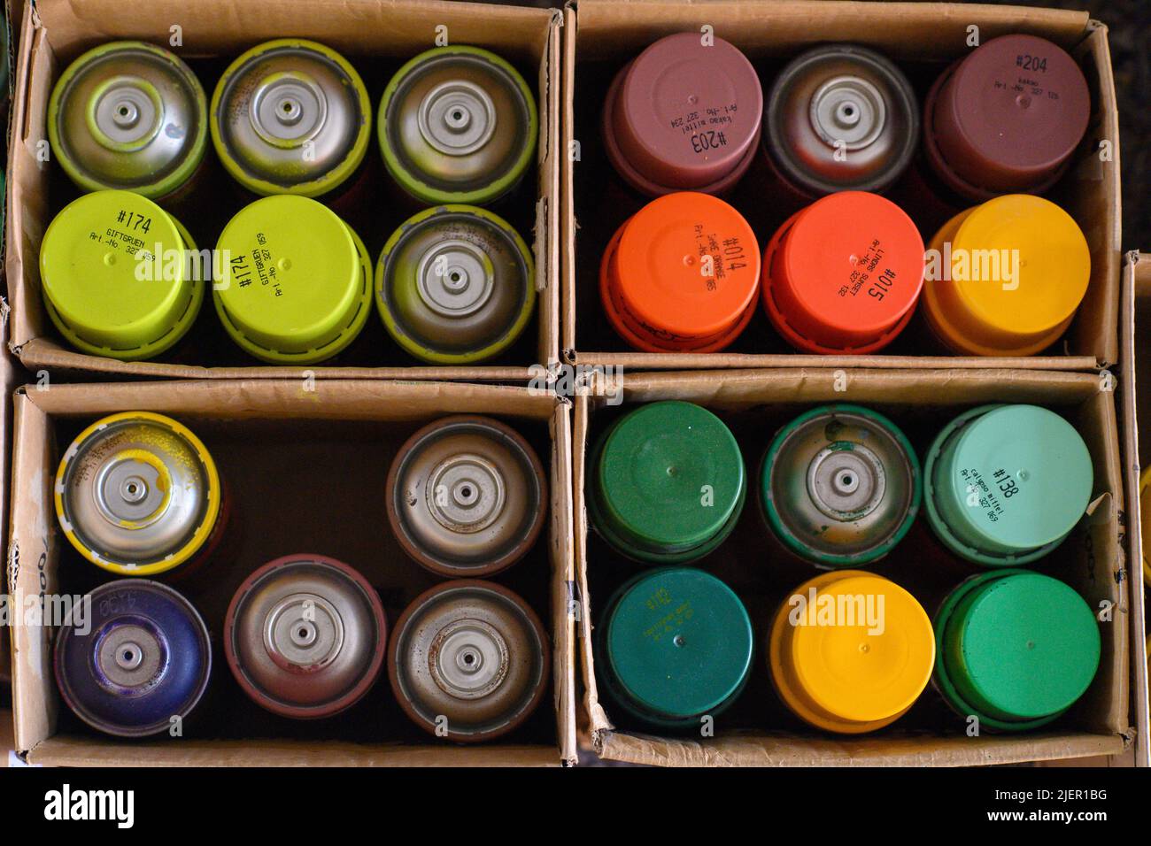 Two graffiti hi-res stock photography and images - Alamy