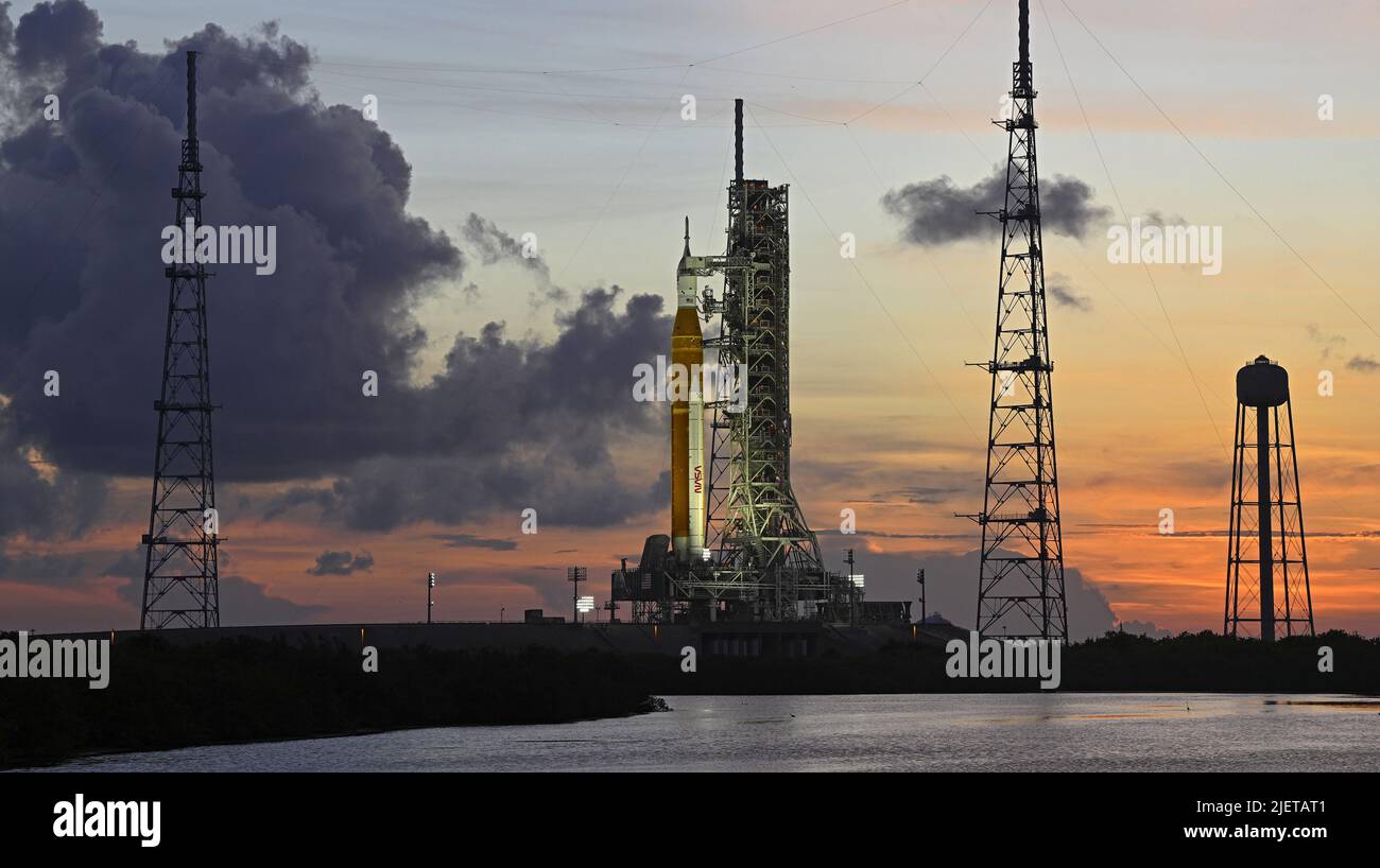 NASA's Space Launch System (SLS) rocket stands on Complex 39B after ...