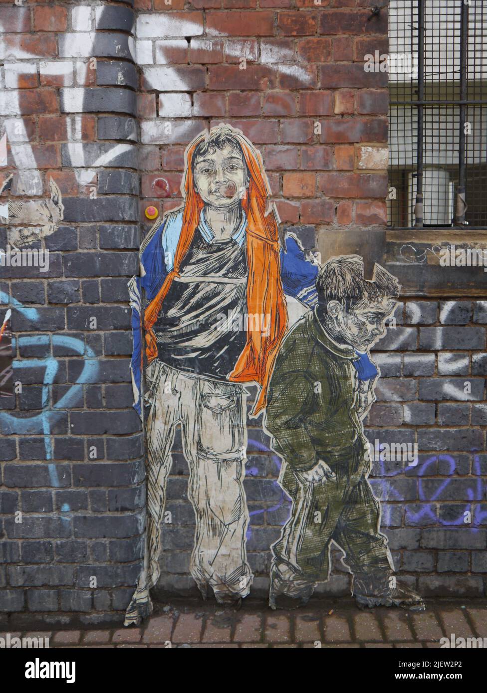 Graffiti two boys hi-res stock photography and images - Alamy