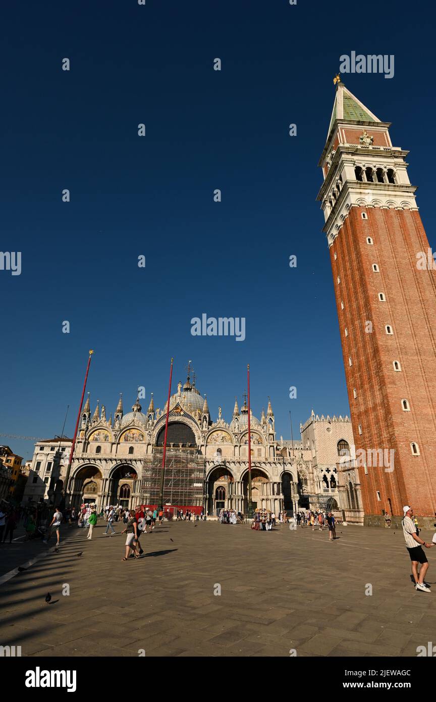 St marks campanile campanile di san marco in italian hi-res stock ...