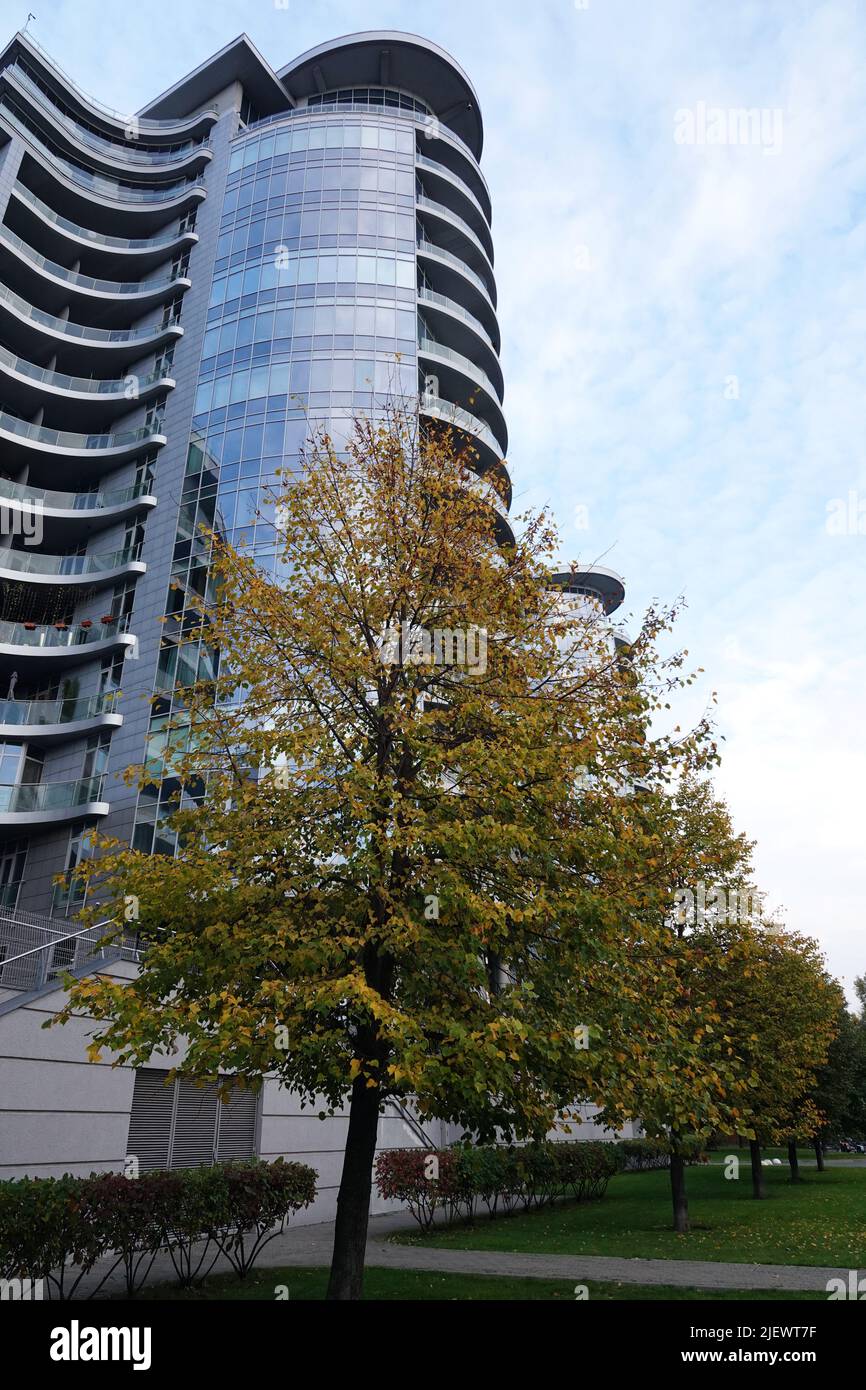 Ultra modern buildings hi-res stock photography and images - Alamy