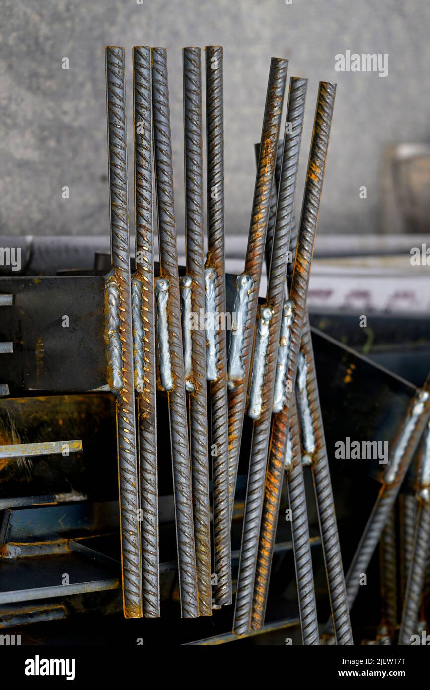 Reinforcing bar, rebar, concrete reinforcing bars Photo: Janerik ...