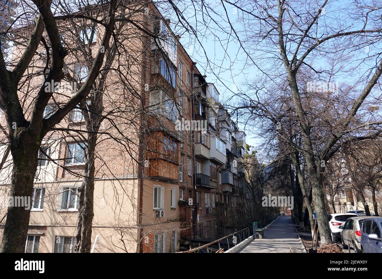 Kiev, Ukraine April 9, 2020: An old five-story building (Khrushchevka ...