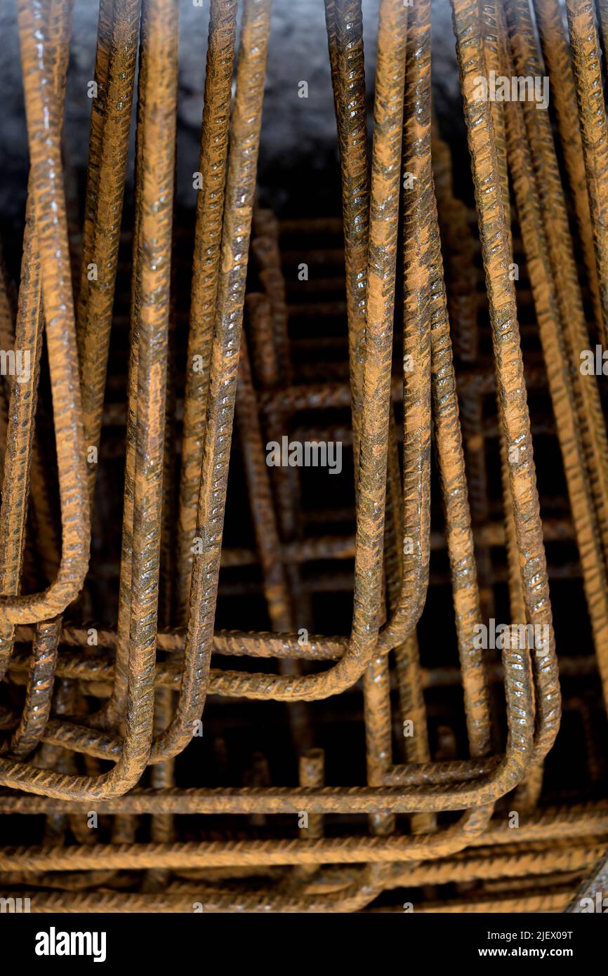 Reinforcing bar, rebar, concrete reinforcing bars Photo: Janerik ...