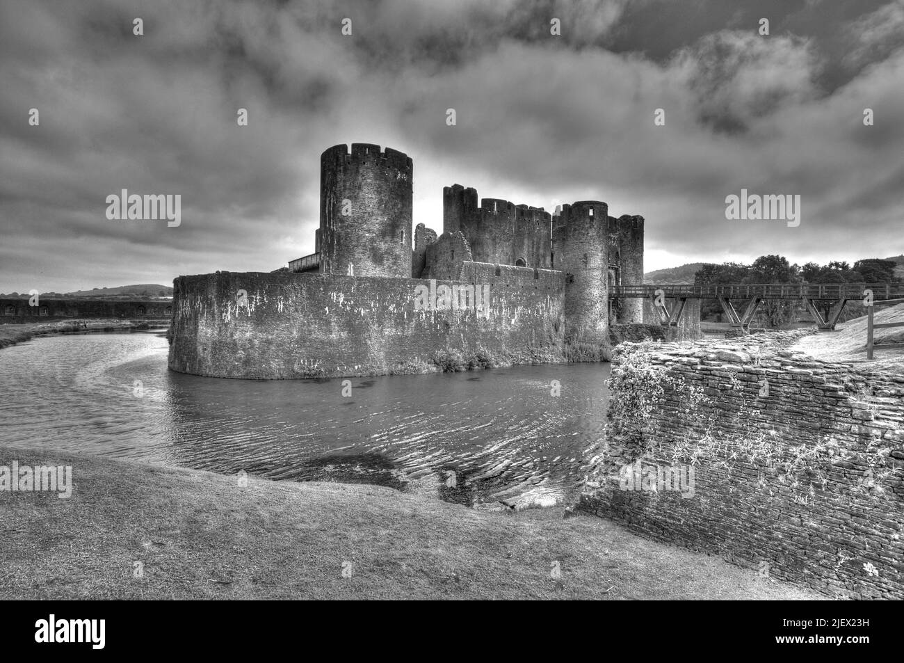 Caerphilly castle south wales hi-res stock photography and images - Alamy