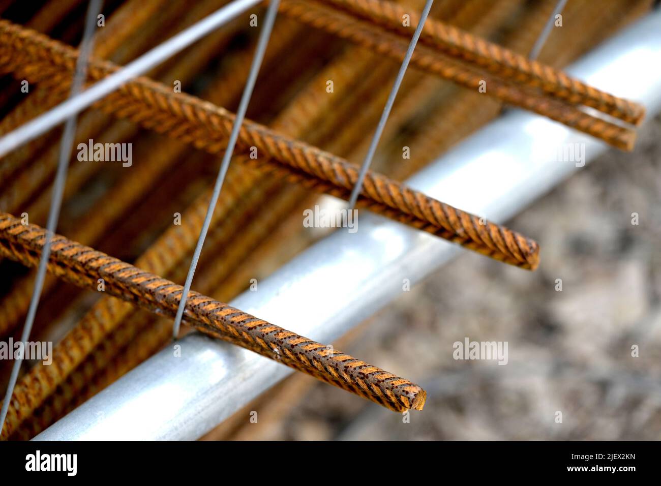 Reinforcing bar, rebar, concrete reinforcing bars Photo: Janerik ...