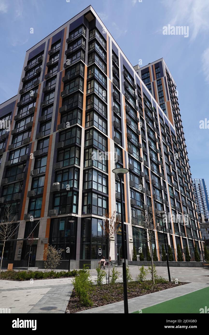 Kiev, Ukraine May 1, 2021: Urban high-rise new apartment building in ...