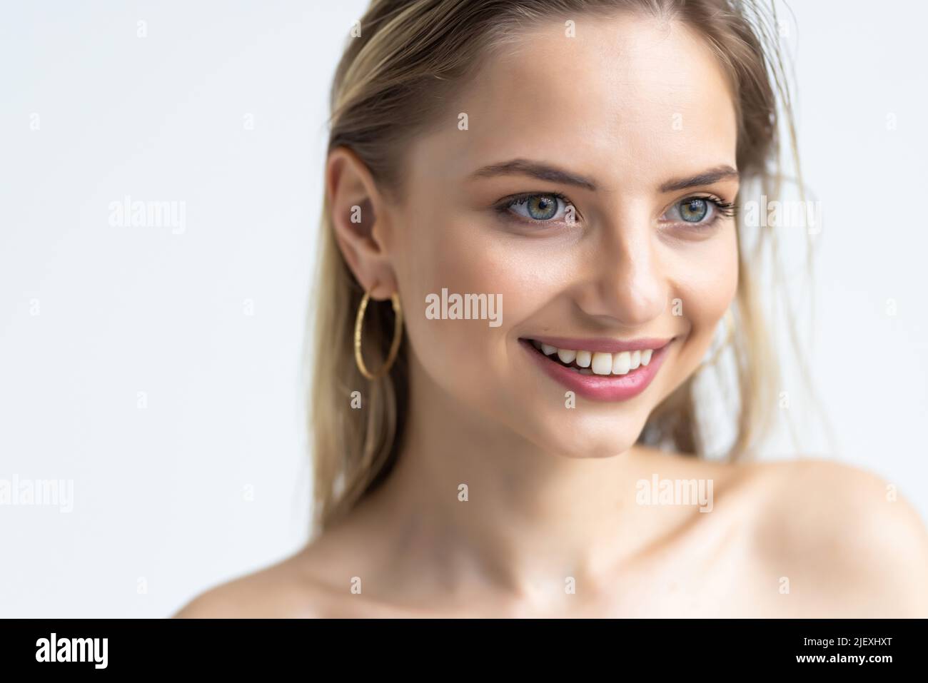 Portrait of emotive good-looking caucasian woman laughing while looking ...