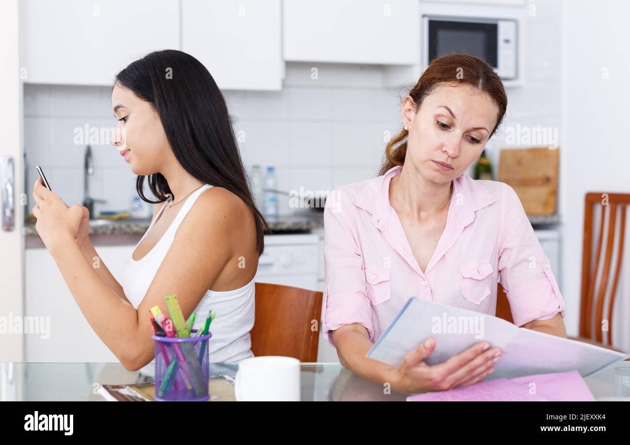 Distracted pupil hi-res stock photography and images - Alamy