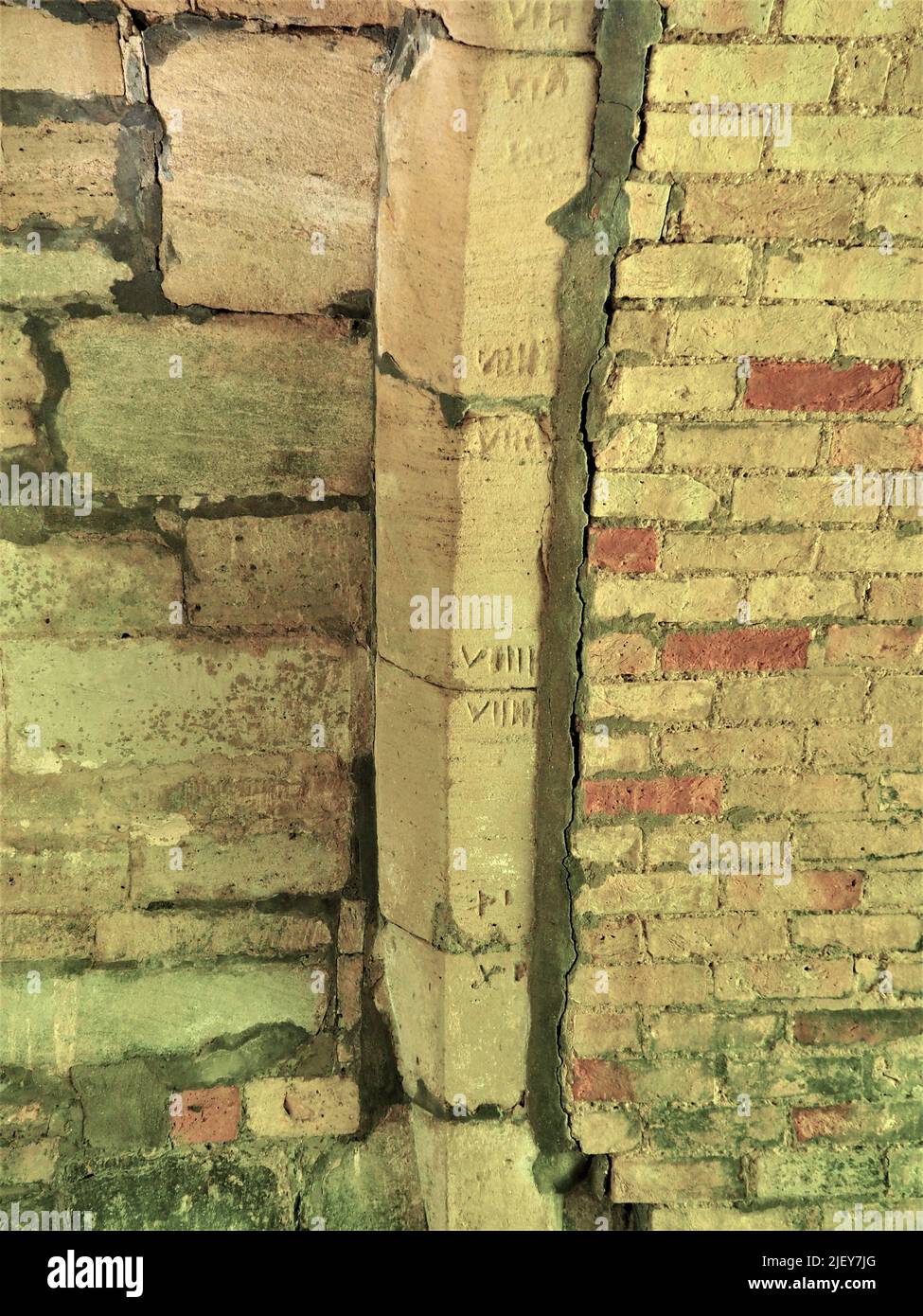 Masons marks hi-res stock photography and images - Alamy