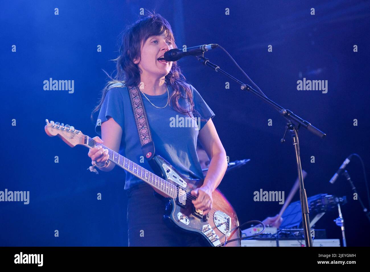 Park sopa images hi-res stock photography and images - Alamy