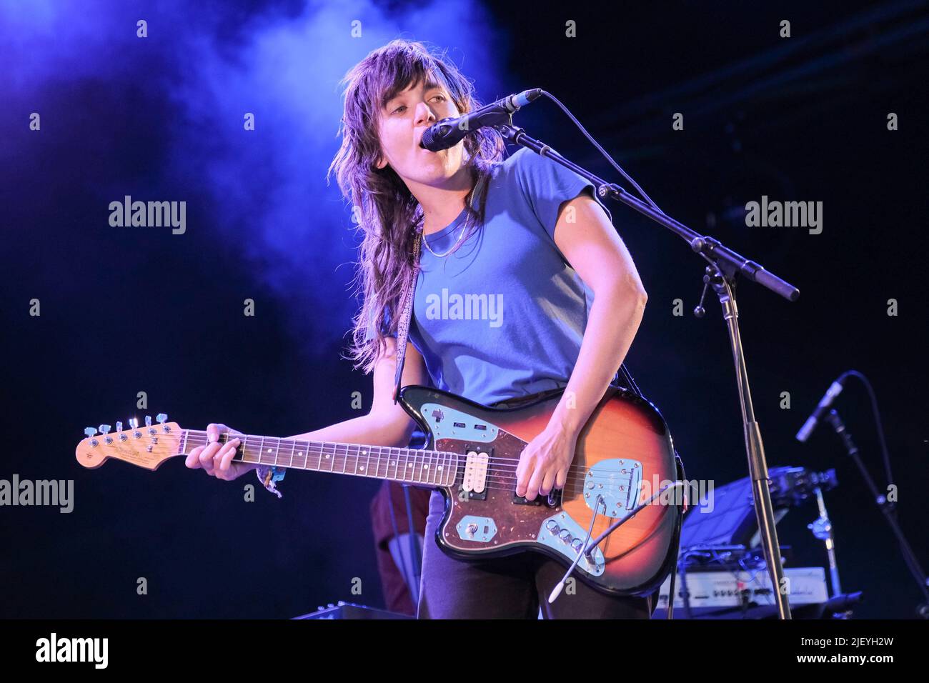 Park sopa images hi-res stock photography and images - Alamy