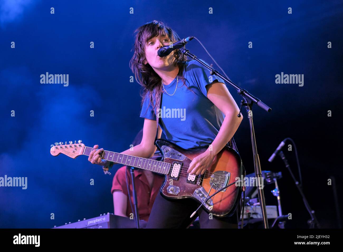 Park sopa images hi-res stock photography and images - Alamy