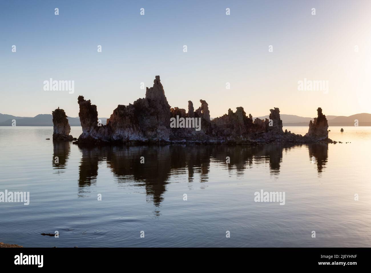 Tufa towers rock formation in Mono Lake. Sunrise Stock Photo - Alamy