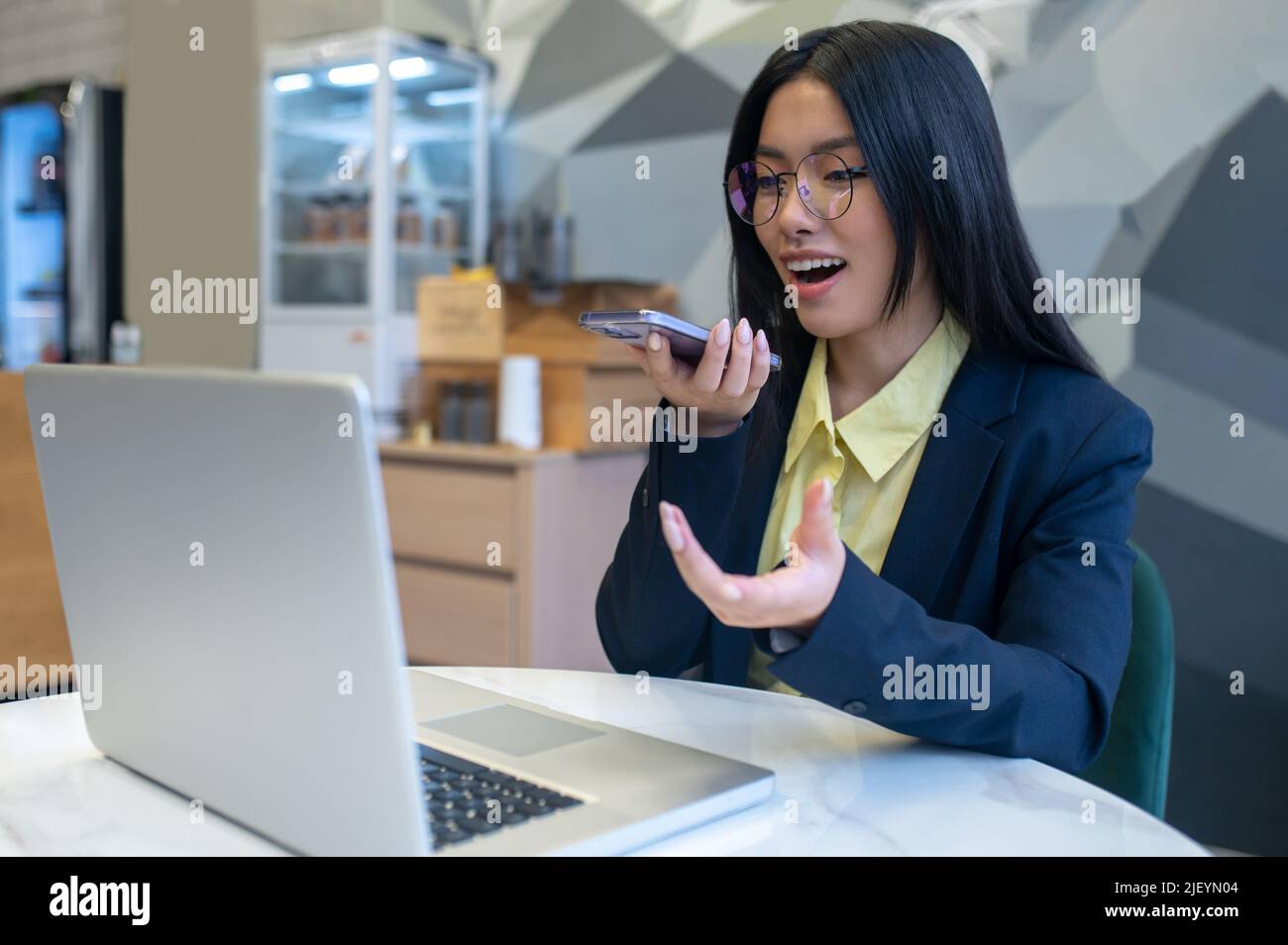 Sit ceo hi-res stock photography and images - Alamy