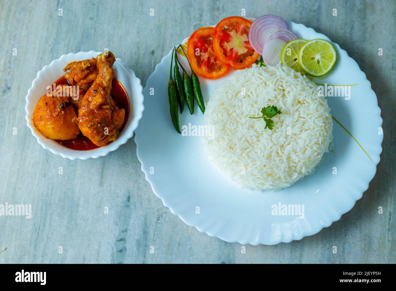 delicious Bengali style chicken curry is ready to serve Stock Photo - Alamy
