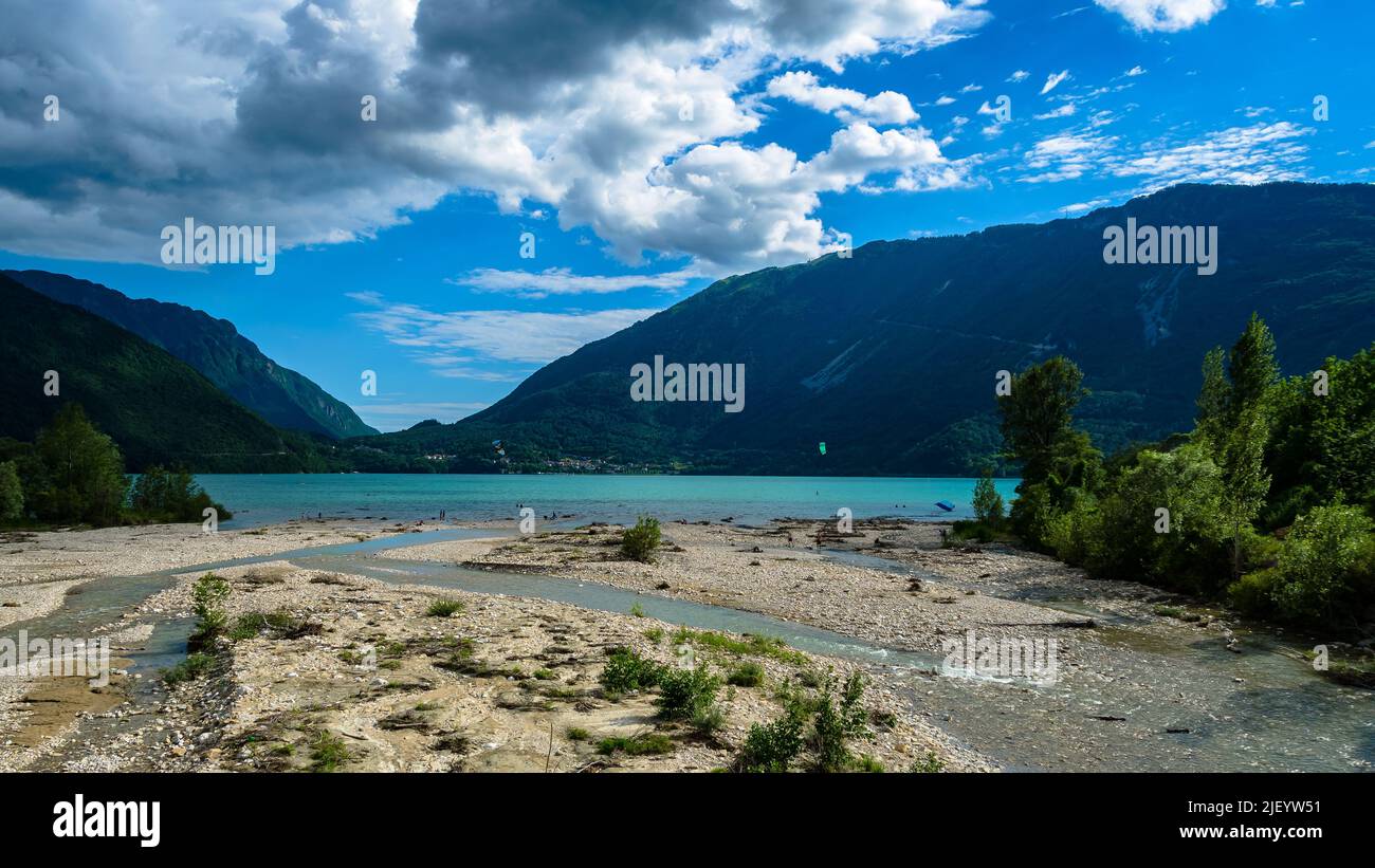 Lago Santa Croce Stock Photo - Alamy Lago Santa Croce Stock Photo - Alamy