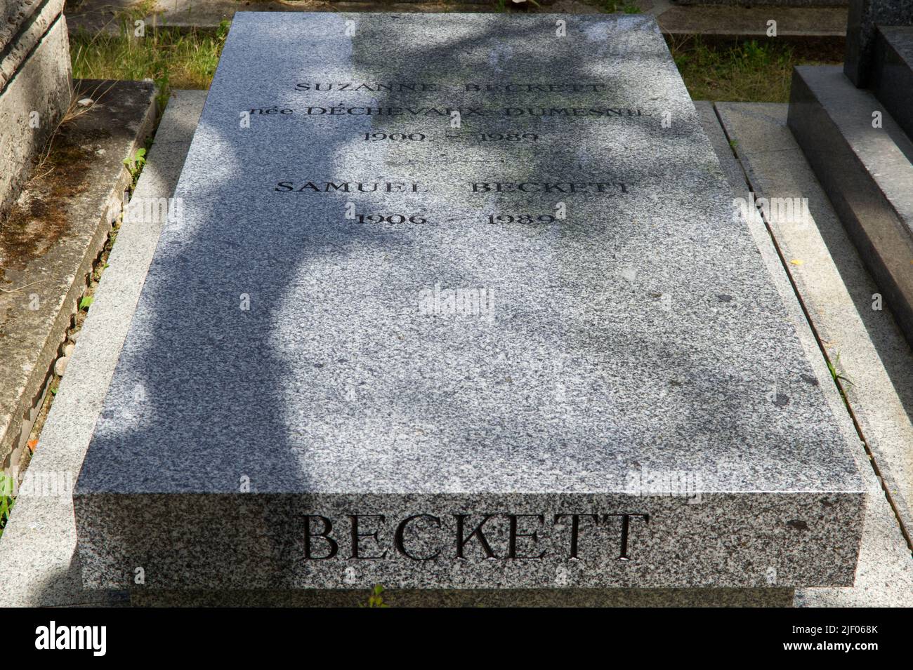 Tomb of Samuel Beckett and his wife Suzanne- Montparnasse Cemetery ...