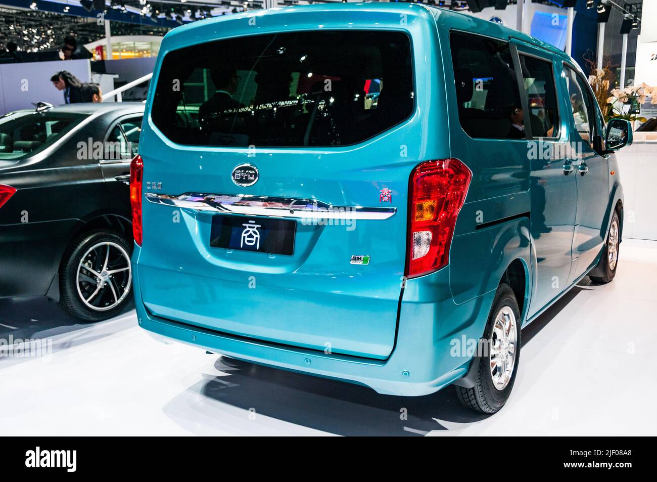 BYD Shang a PHEV MPV on display at the 2014 Guangzhou Auto Show Stock Photo - Alamy