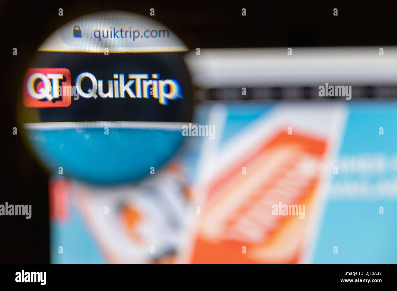 Quiktrip logo hi-res stock photography and images - Alamy