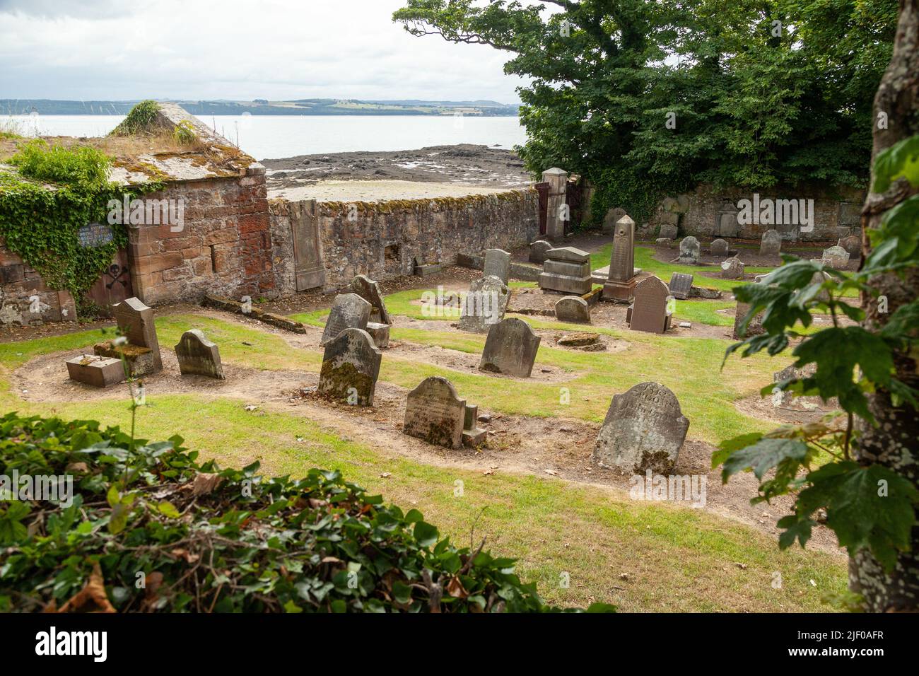 Rosyth church hi-res stock photography and images - Alamy