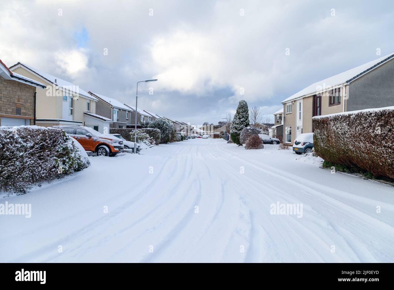Scottish street snow hi-res stock photography and images - Alamy