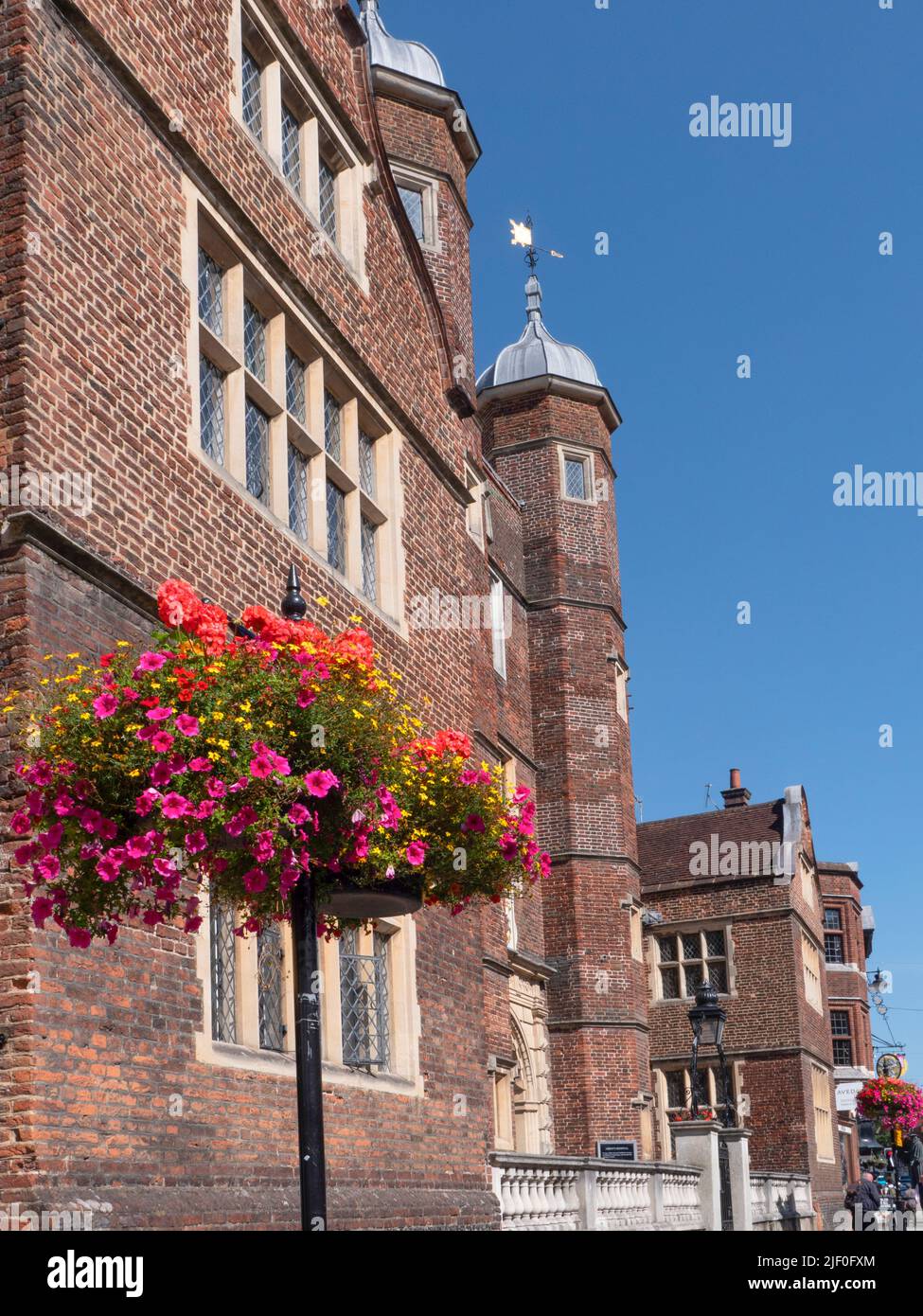 Old historic guildford high street shoppers hi-res stock photography ...