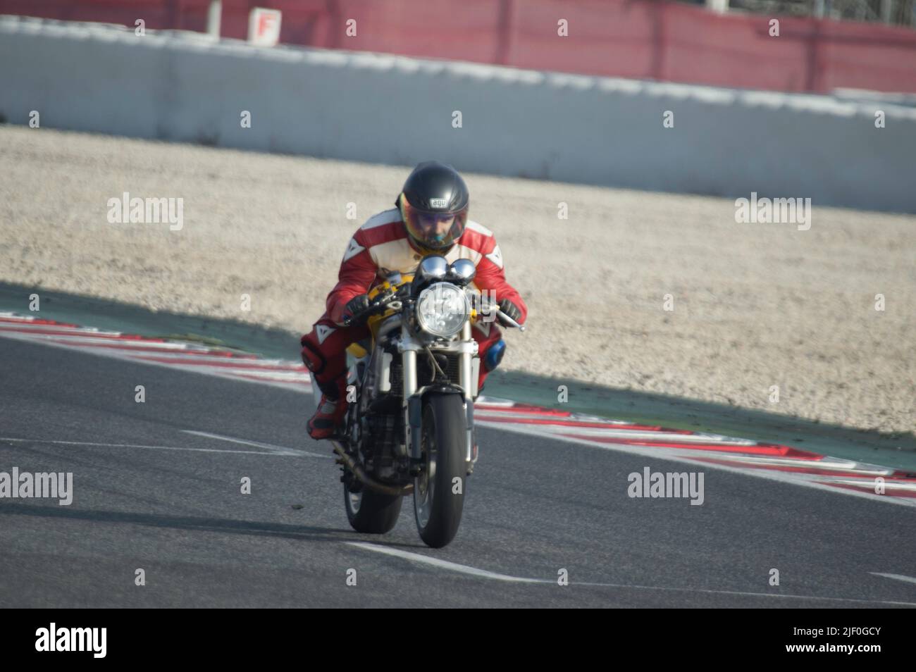 Classic fast track motor bike. Suzuki GSX R Stock Photo - Alamy