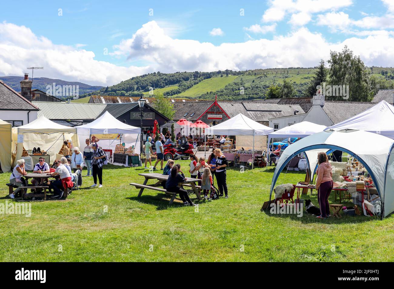 Local craft market hi-res stock photography and images - Alamy