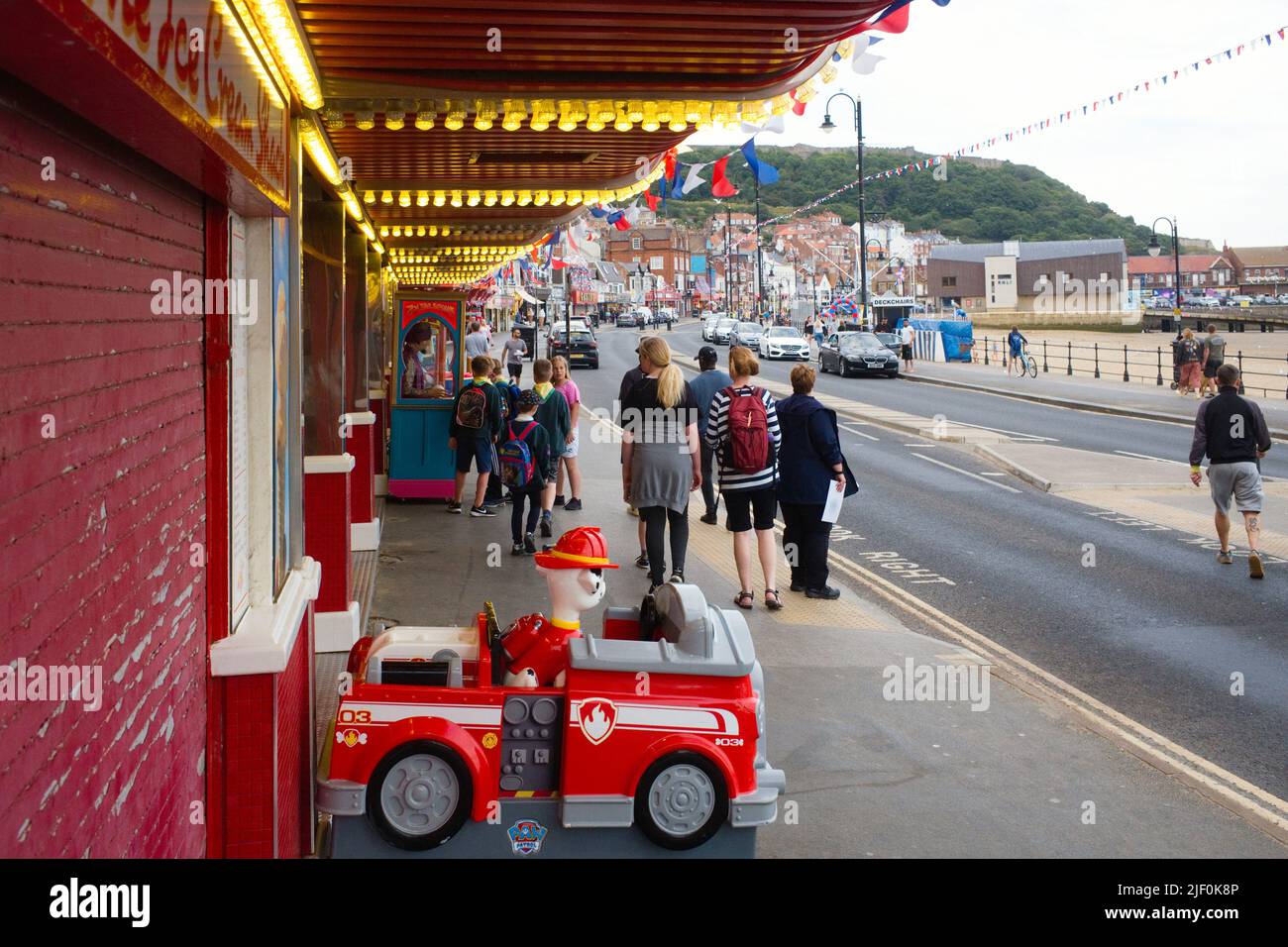 British arcade hi-res stock photography and images - Alamy