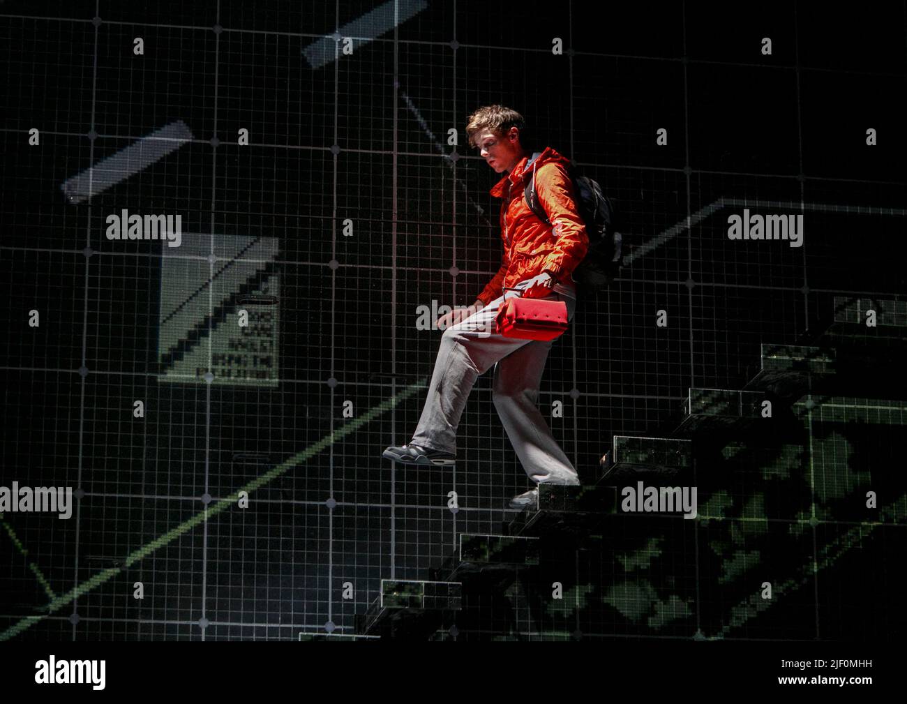 Luke Treadaway (Christopher Boone) in THE CURIOUS INCIDENT OF THE DOG ...