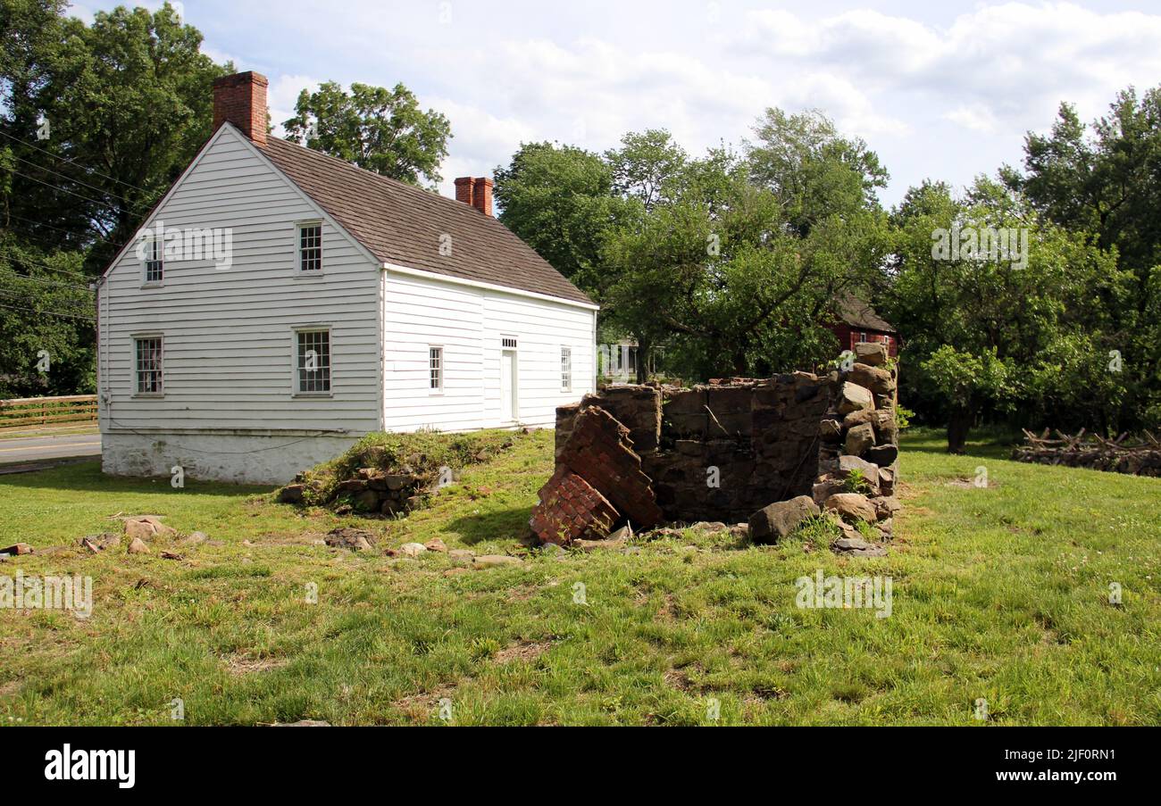 Boehm House, ca. 1750, meadow side view, at Historic Richmond Town ...