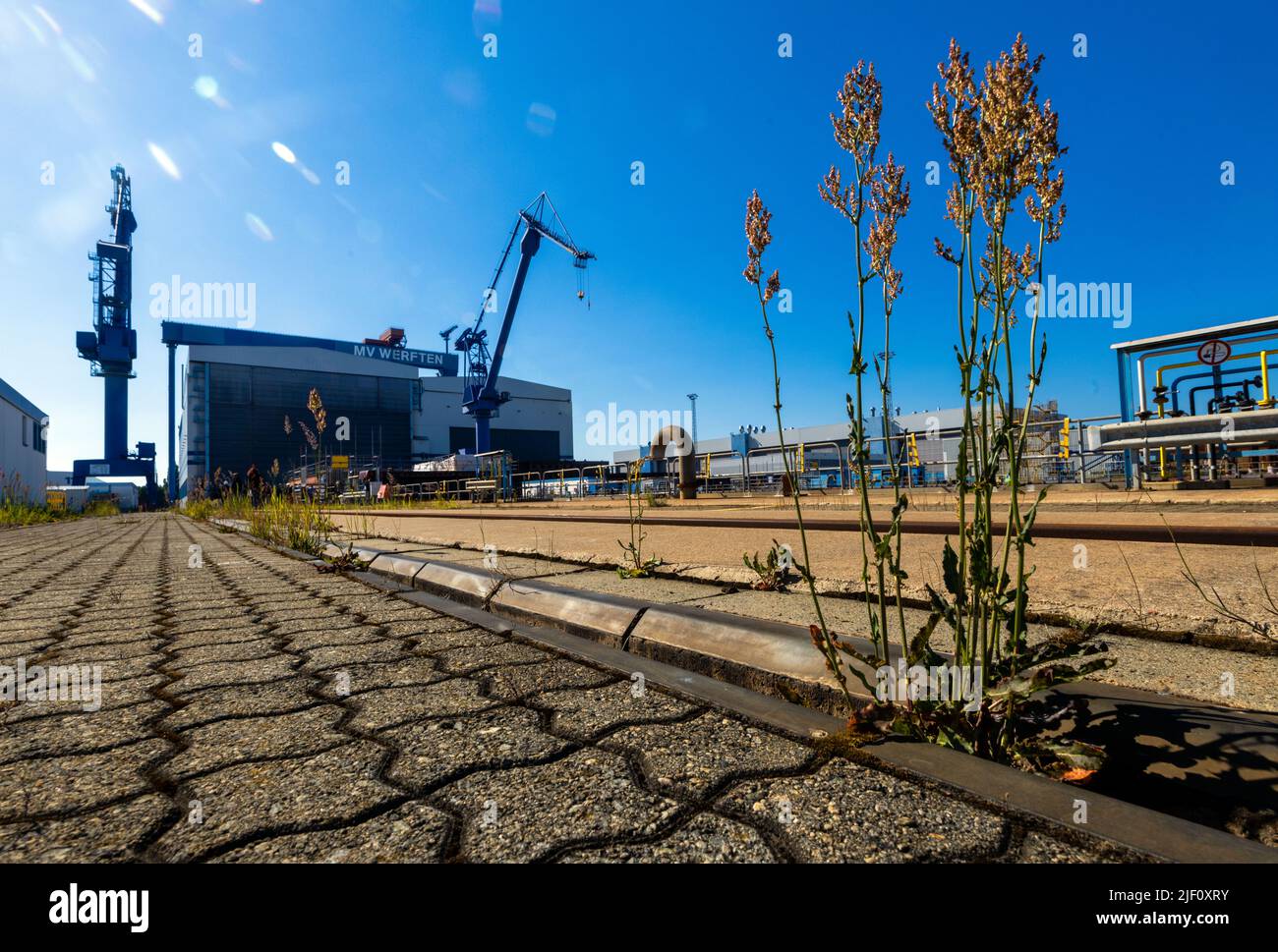 Navys shipyard hi-res stock photography and images - Alamy