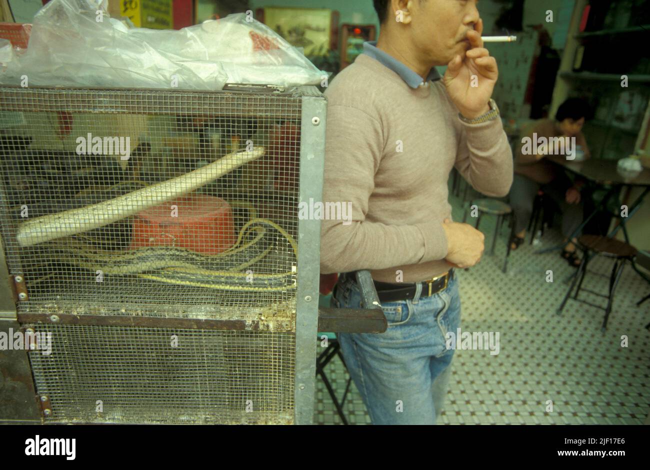 Hk chinese men hi-res stock photography and images - Alamy