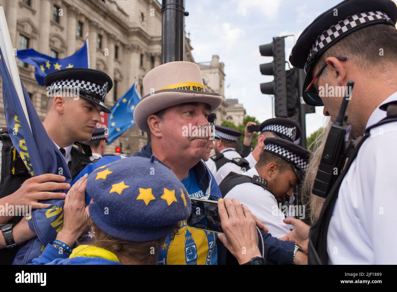 London, England UK. 28th, 2022 police officers are seen warning anti ...
