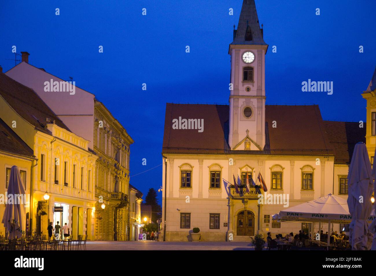 Croatia, Varazdin, Town Hall, Trg Kralja Tomislava Stock Photo - Alamy