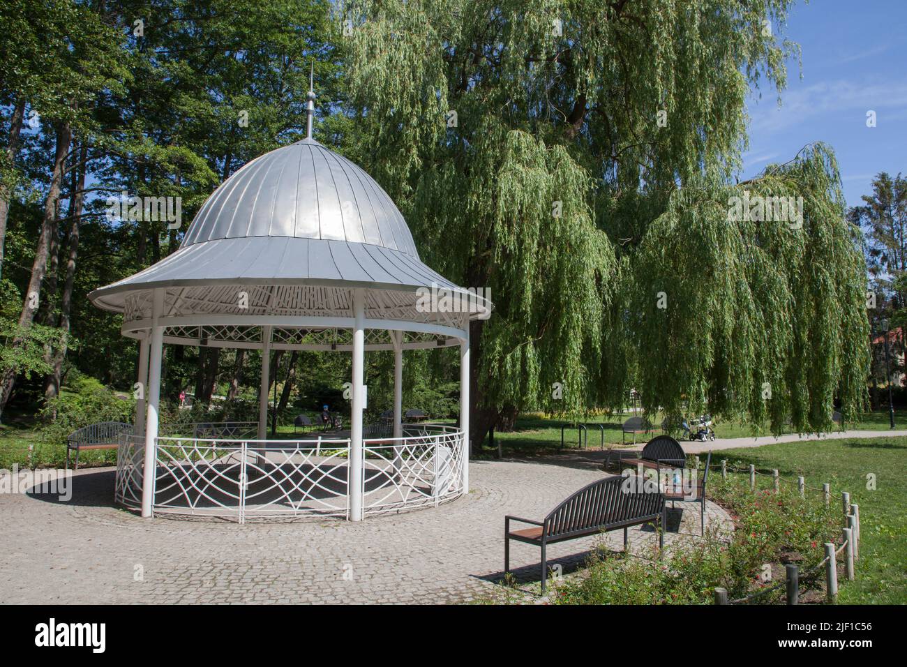 Gazebo in Orunia park - Altana w Park Oruński Stock Photo - Alamy