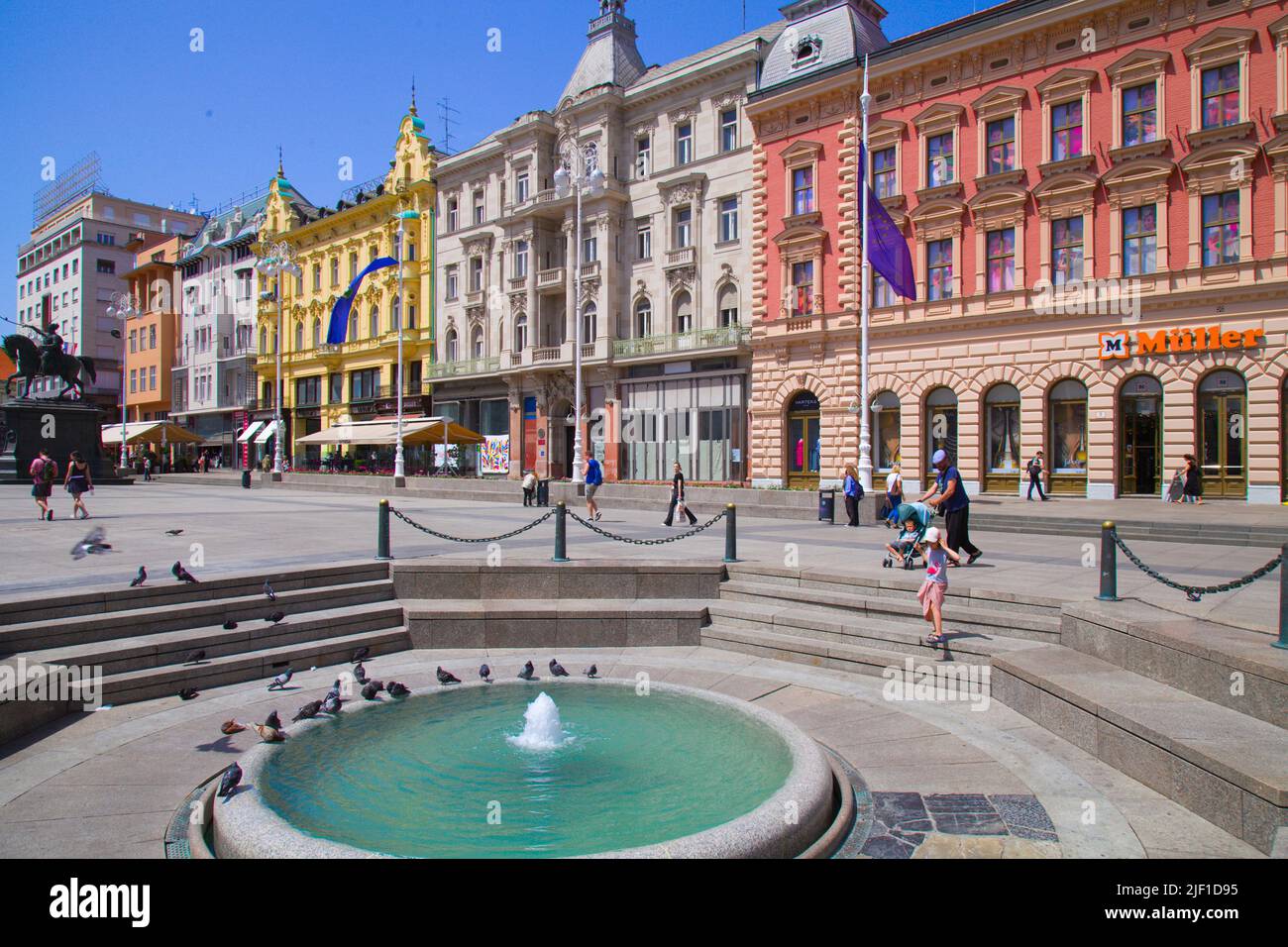 Croatia, Zagreb, Ban Josip Jelacic Square Stock Photo - Alamy