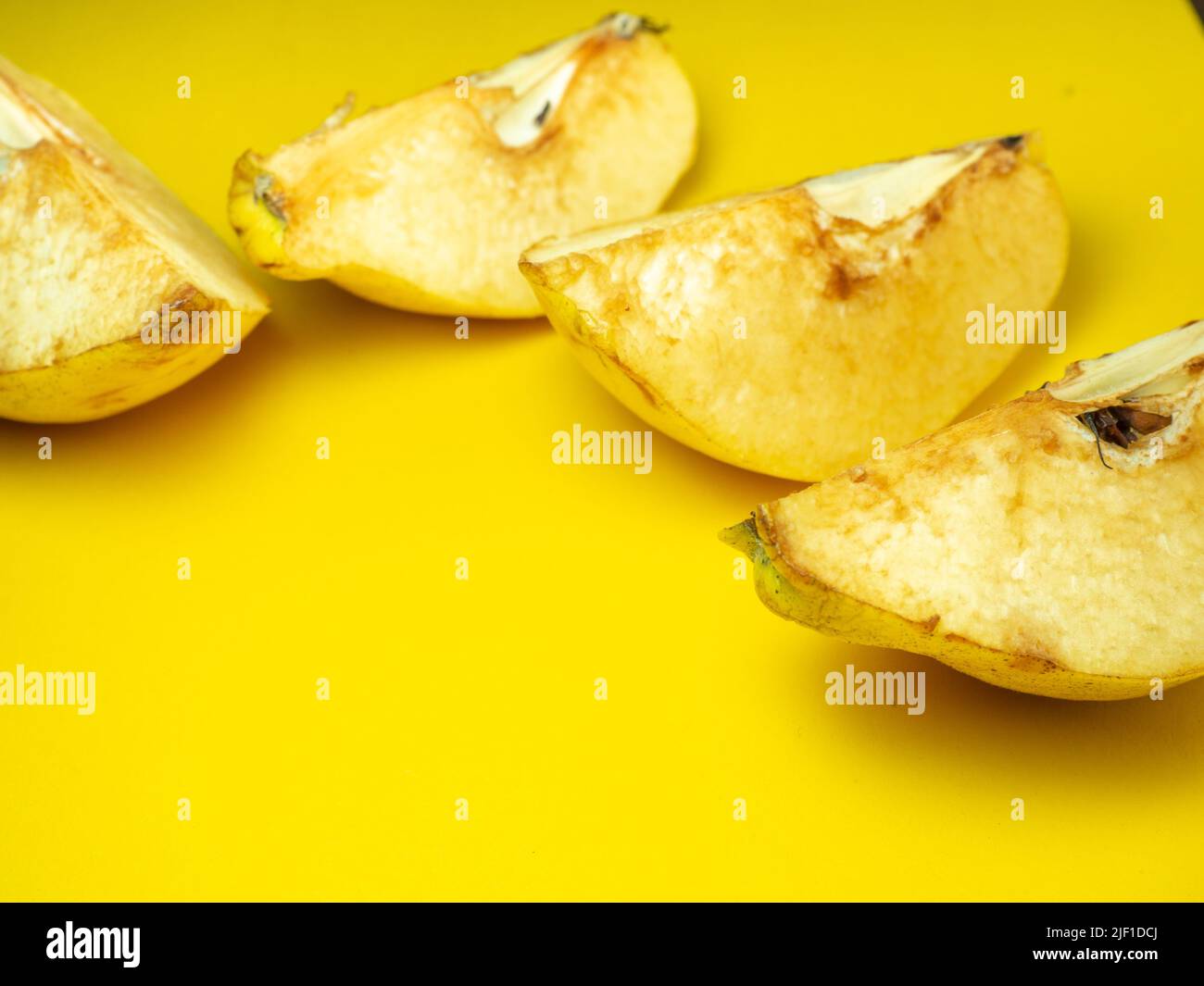 Pulp of the quince fruit hi-res stock photography and images - Alamy