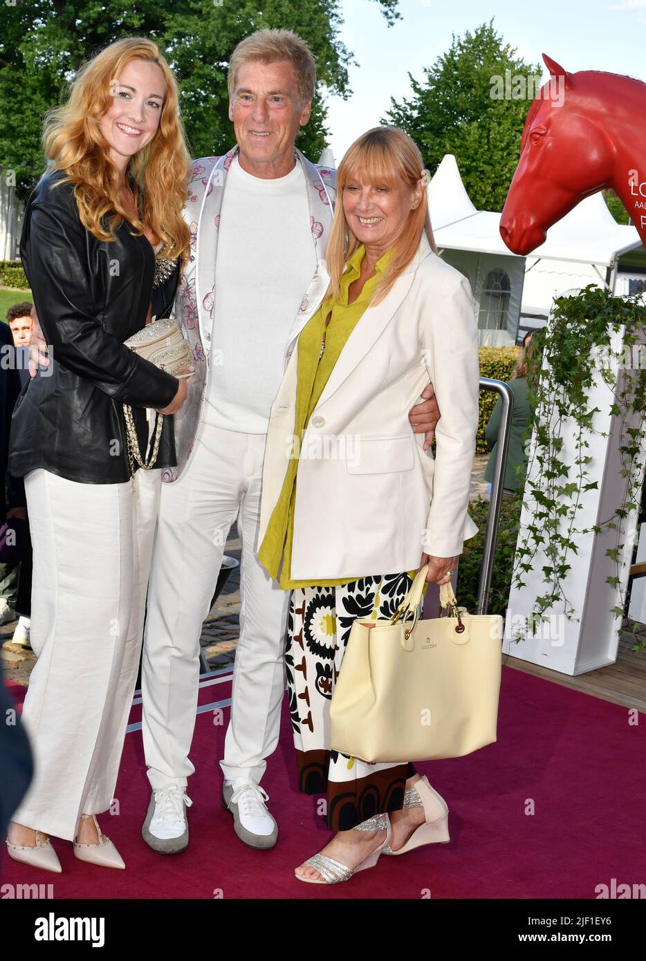 Aachen, Germany. 28th June, 2022. Uli Stein walks the red carpet with ...