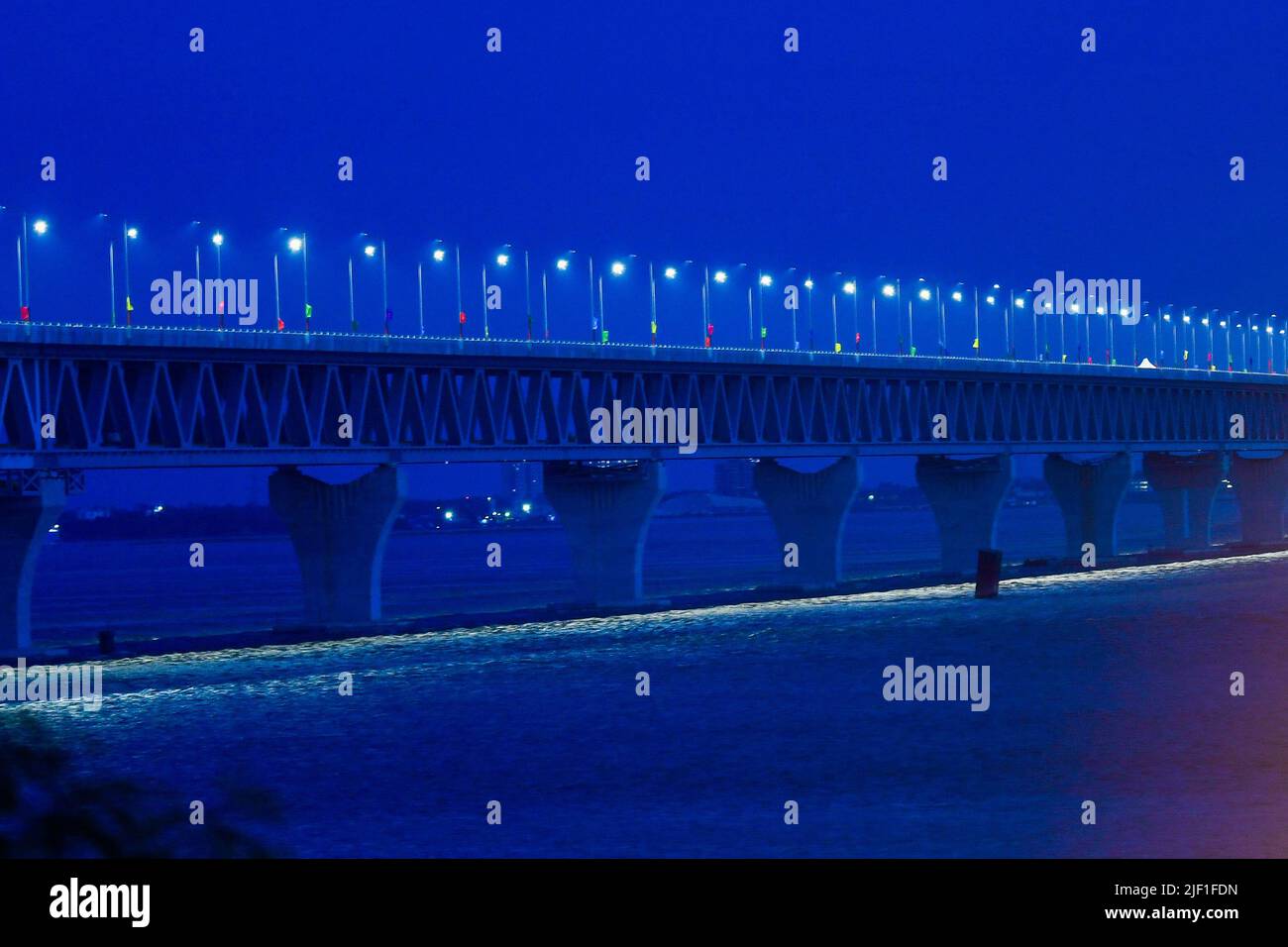 Dhaka, Bangladesh. 24th June, 2022. A night view of the Padma bridge at ...