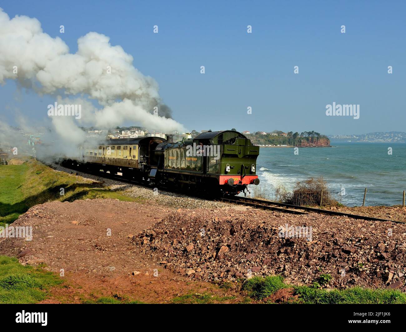 Bunker-first GWR tank engine No 5239 Goliath battles with a strong ...