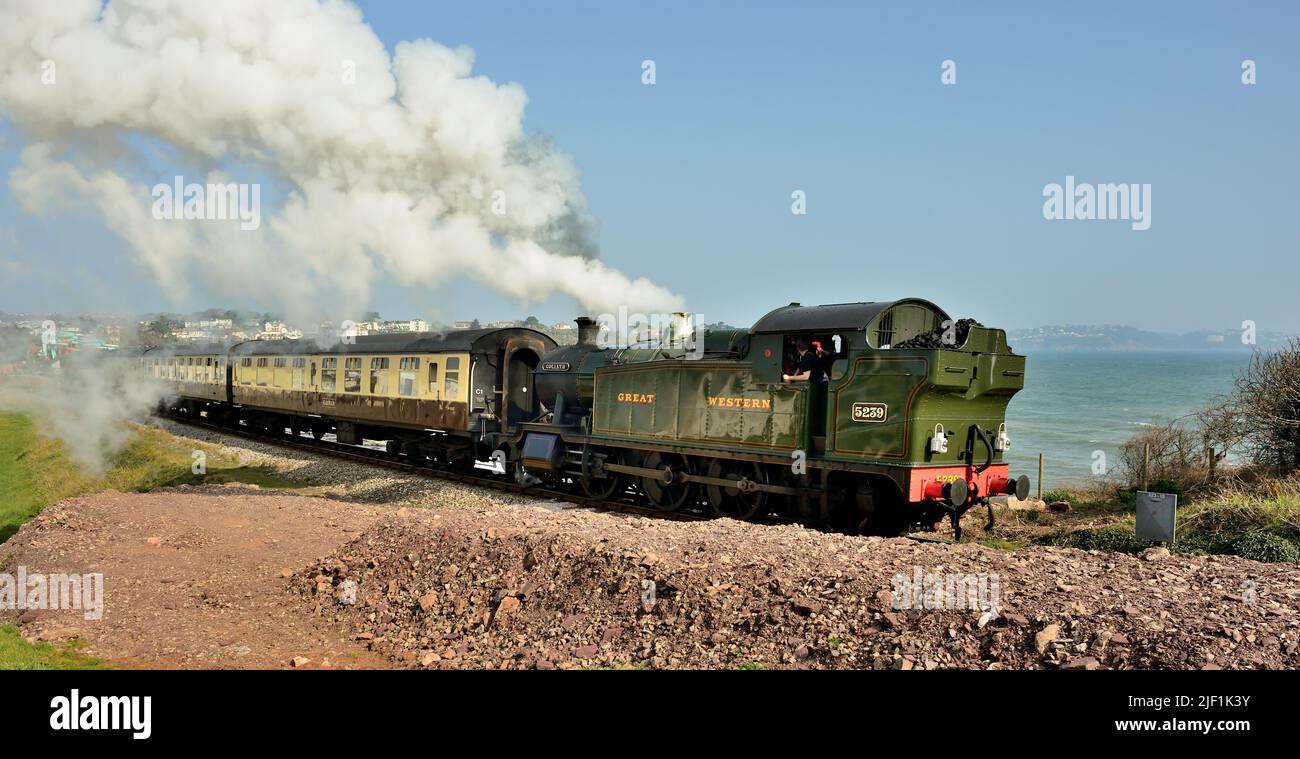 Steam locomotive goliath gwr 5205 hi-res stock photography and images ...