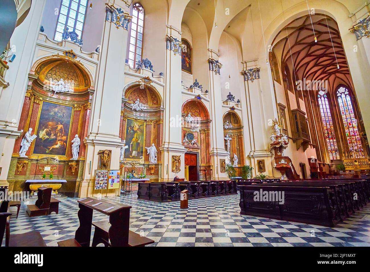 BRNO, CZECH REPUBLIC - MARCH 10, 2022: Gorgeous gothic interior of ...