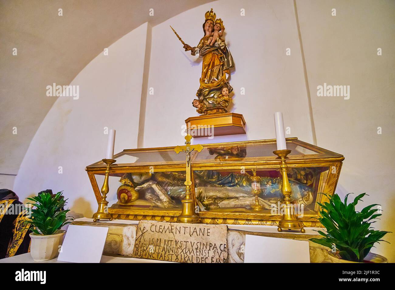Capuchin cemetery hi-res stock photography and images - Alamy